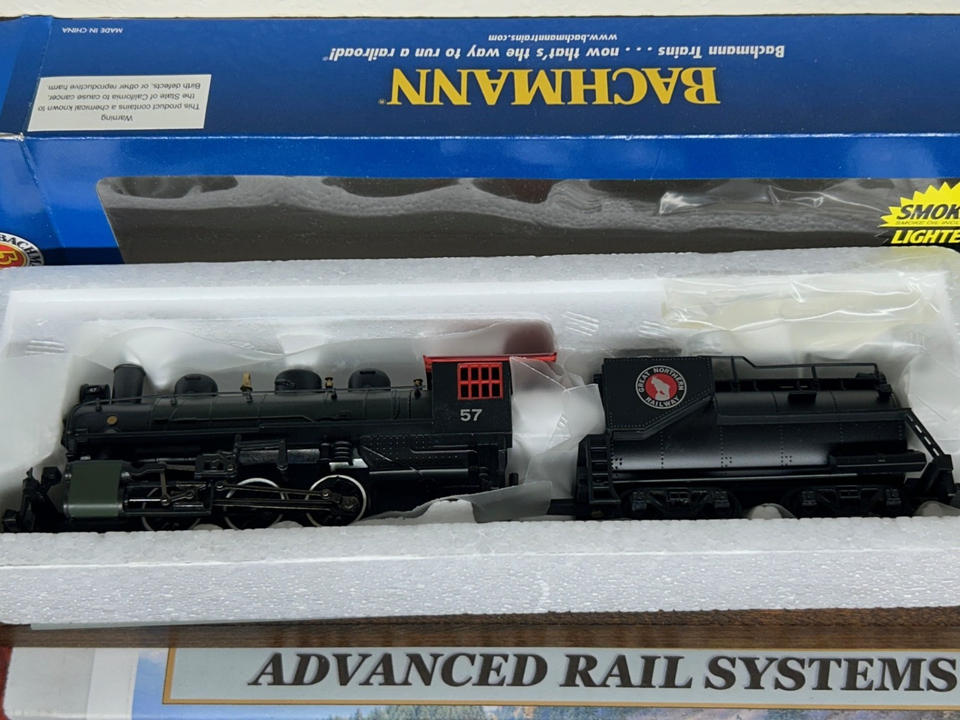GREAT NORTHERN 0-6-0 STEAM LOCO DC HO Scale " VANDERBILT " OIL TENDER ...
