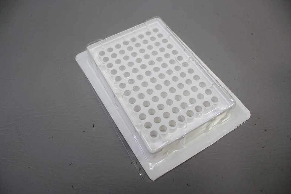 NEW CORNING COSTAR 3610 96 WELL ASSAY PLATE WHITE CLEAR BOTTOM W/LID 47 ...