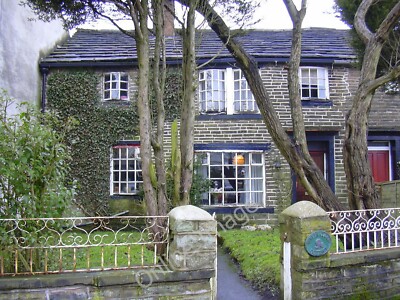 Photo 6x4 Wells Close Cottage, Flaxmoss Haslingden c2010 | eBay UK