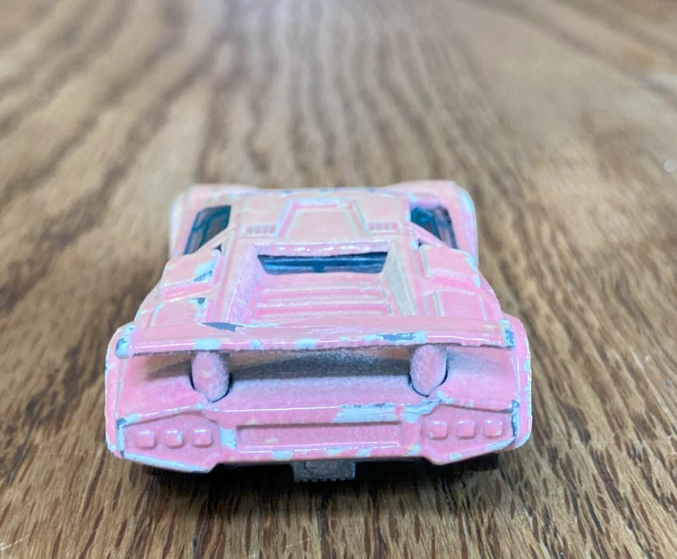 Vintage Hot Wheels 1987 Lamborghini Countach in Rare Pink | eBay