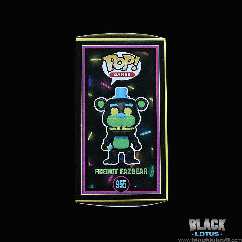 Funko Pop! Vinyl: Five Nights at Freddy's - Freddy Fazbear (Black Light ...