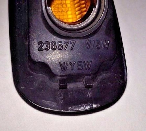 Land Rover MG Amber Repeater Front Side Marker XGB000030 236577 W5W w ...