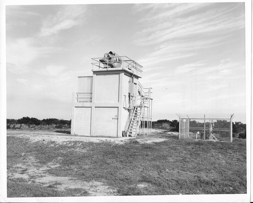 U.S. AIR FORCE CZR DATA GATHERING CAMERA TOWER 8" X 10" B/W ORIGINAL ...