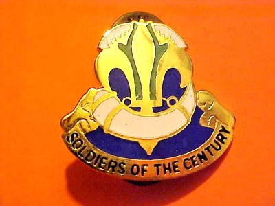 US Military 100th Training Division DI DUI Pin Clutchback Crest Medal ...