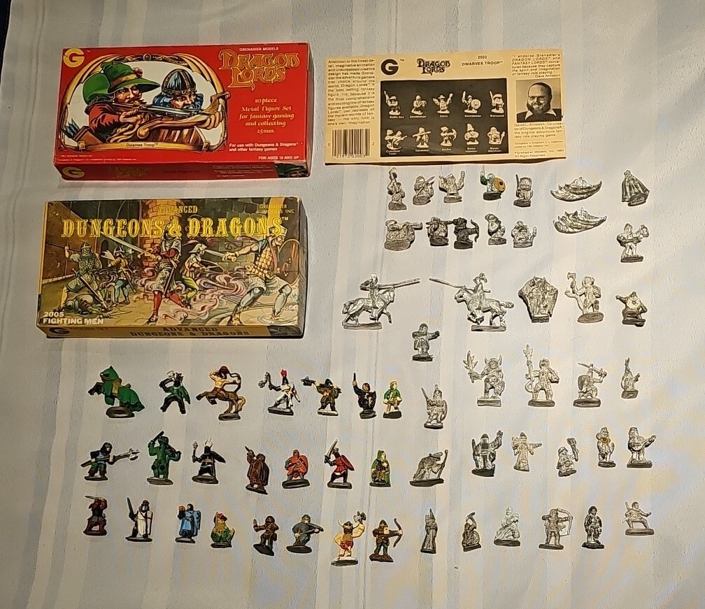 lot of 59 1980s Grenadier Fighting Men Dungeons& Dragons Miniatures ...