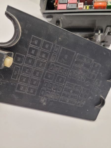 17-21 Jeep Compass Engine Fuse Box Relay Junction Block Panel 2017-2021 ...