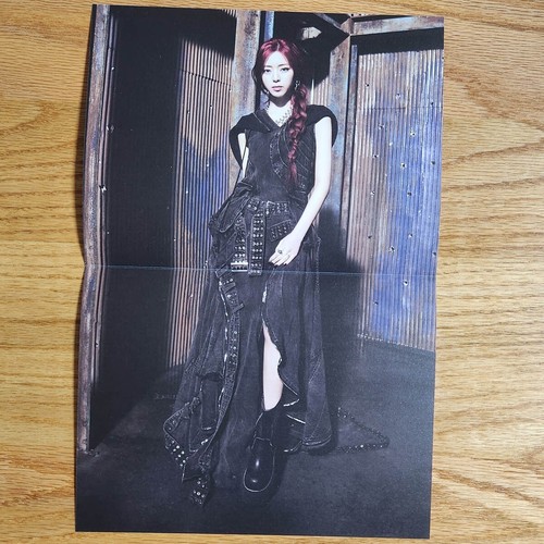 Yuna Official Mini Poster Itzy Born To Be Untouchable Ver. Genuine Kpop ...