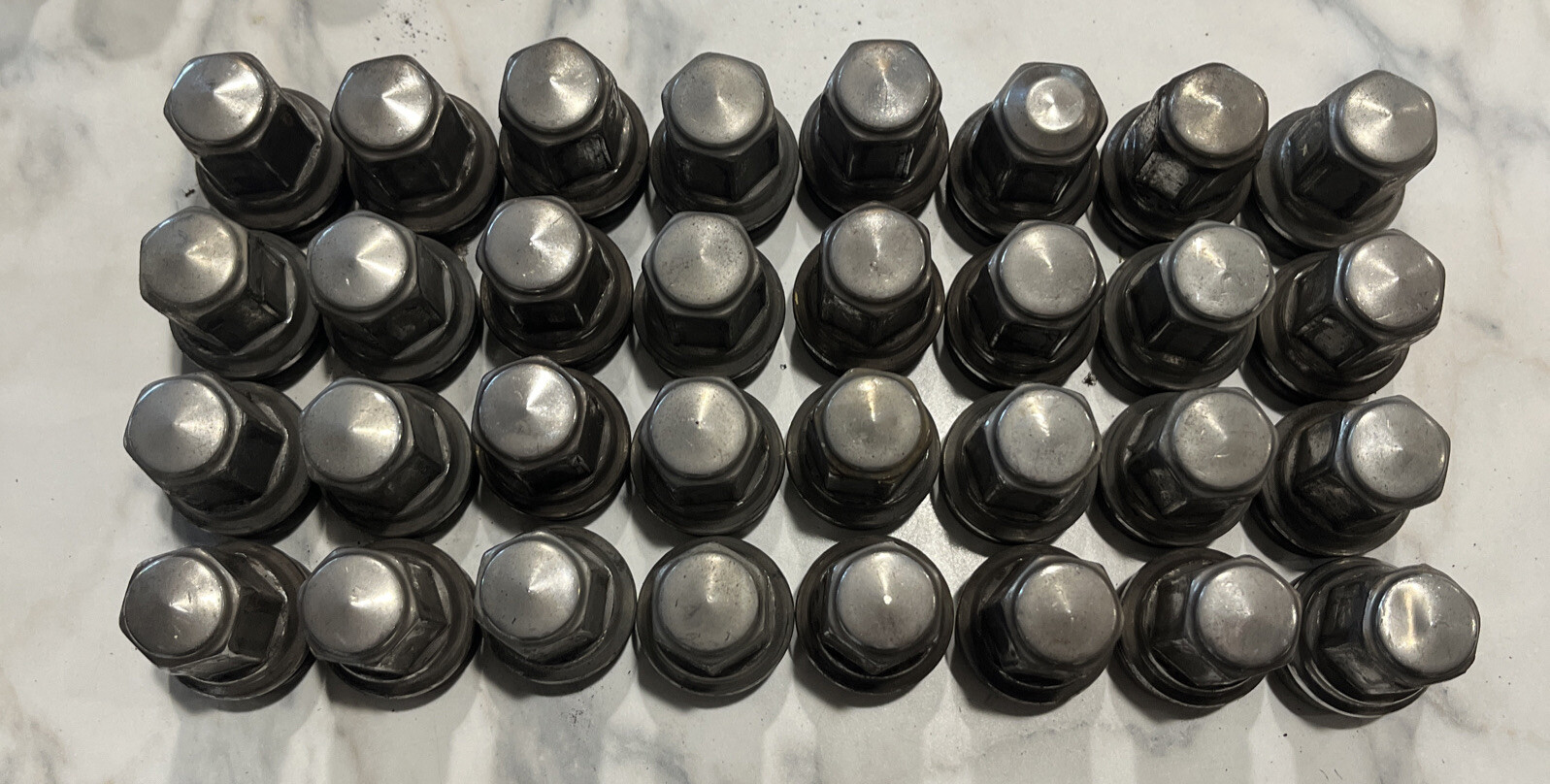 32 Ford F250 F350 Platinum Wheel Lug Rim Nuts OEM 14mm x 1.5 Closed Cap ...