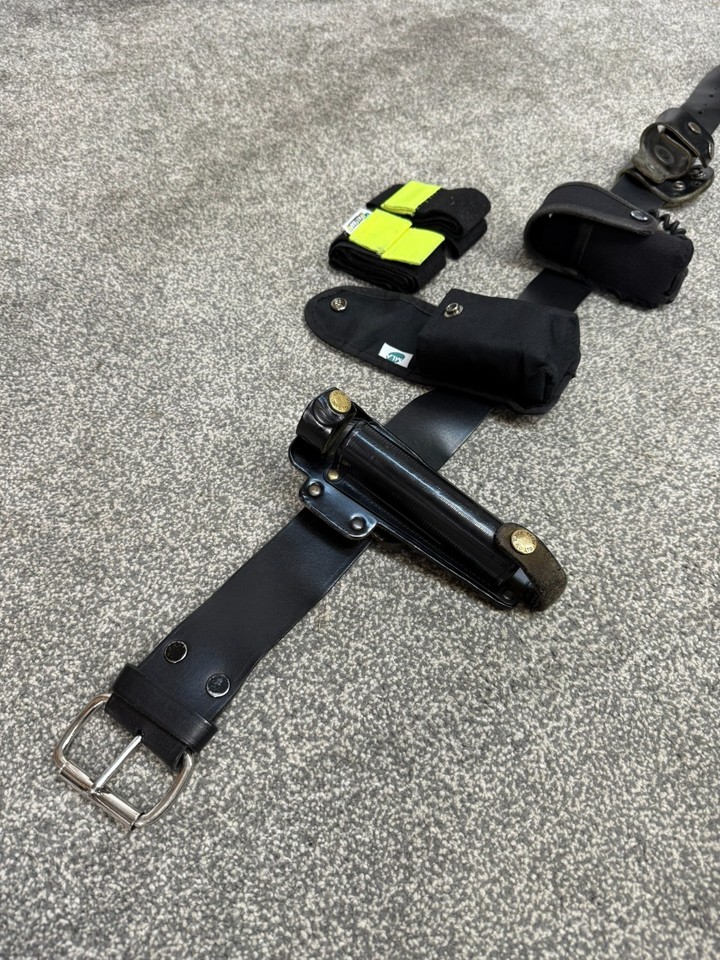 Ex Police Leather Belt & Pouches Fast Strap 40" Waist Security Patrol ...