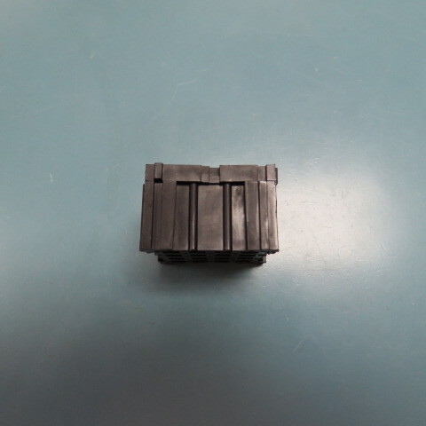 DILL BLOX 59224 Qty of 10 per Lot 8 POSITION MINI FUSE MODULE, ALSO ...