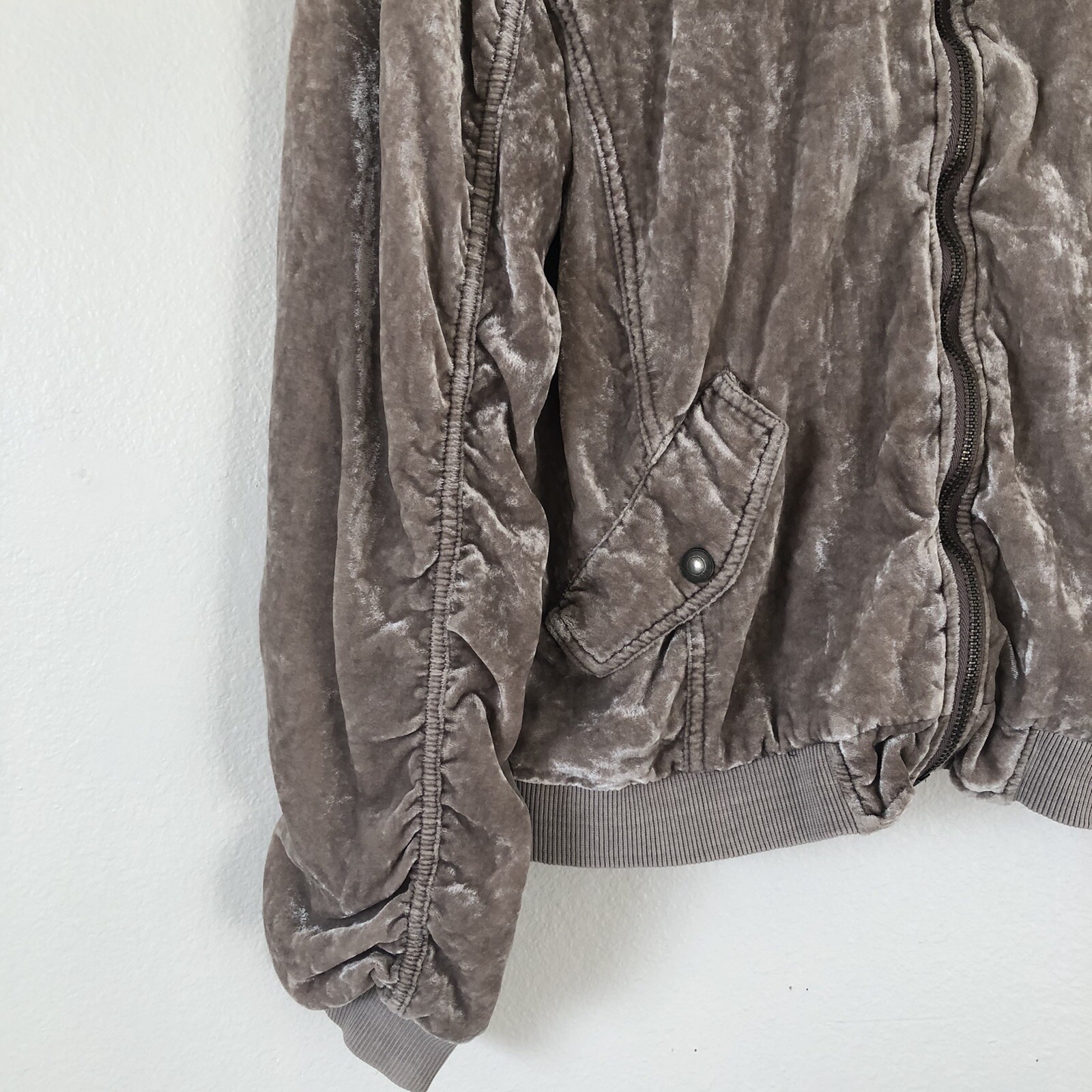 Free People Sz S Crushed Velvet Jacket Bomber Jacket Ruched Beige Tan ...