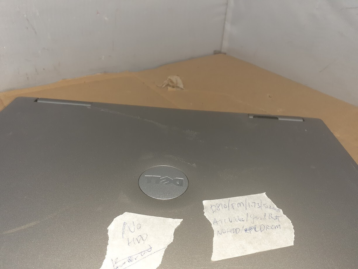 DELL LATITUDE D810 PP15L Laptop Pentium M, 1 73 GHz, 512 MB RAM, 15 ...