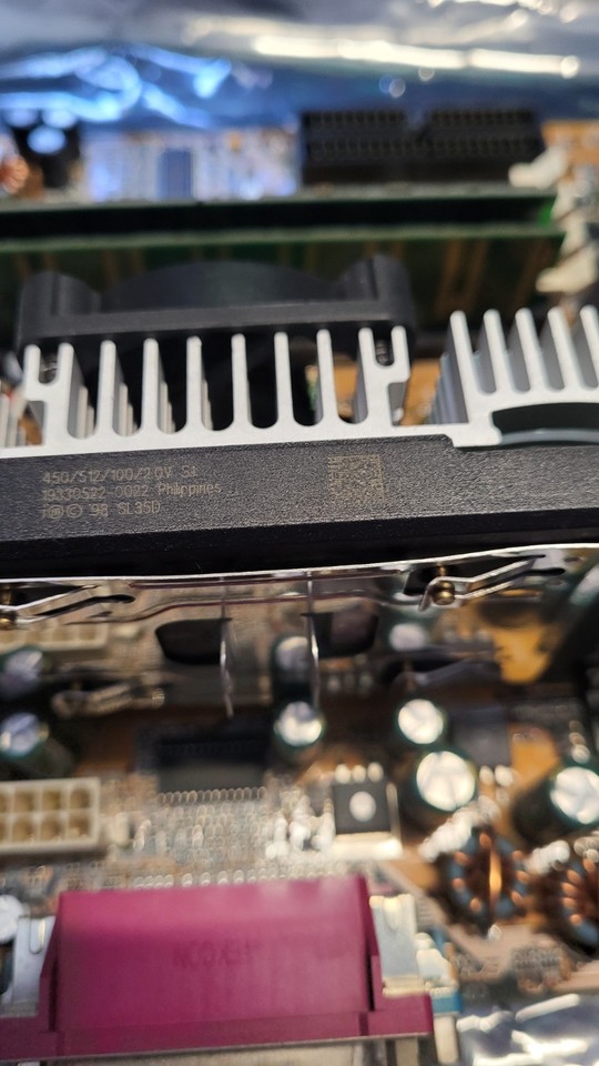 ASUS P3B-F, Slot 1, Intel Motherboard rev 1.03 + p3 450 + 256mb ram ...