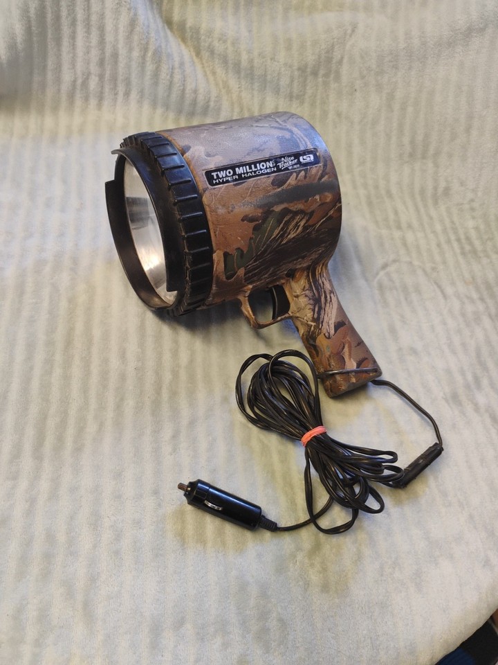 LSI Nite Tracker Sealed Beam TWO MILLION Candlepower Spotlight RC-3800 ...