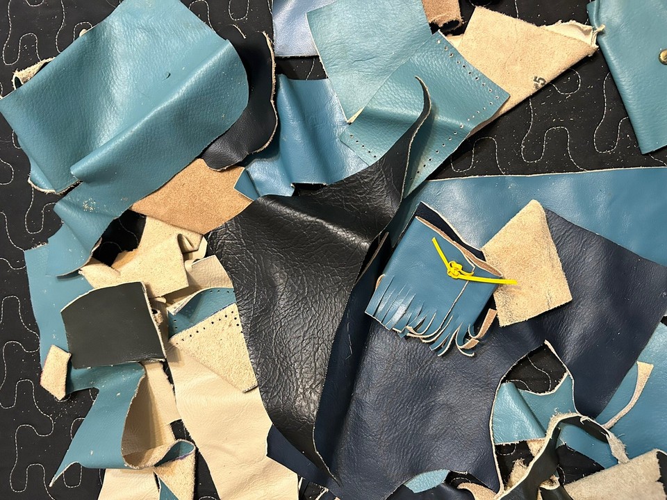 VINTAGE Leather Craft Beginners Kit by Tandy•Incomplete•Leather Scraps ...