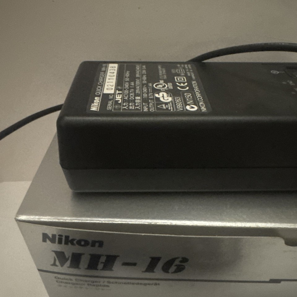 Nikon MH-16 Quick Charger for EN-4 Battery for D1 - In Original Box ...