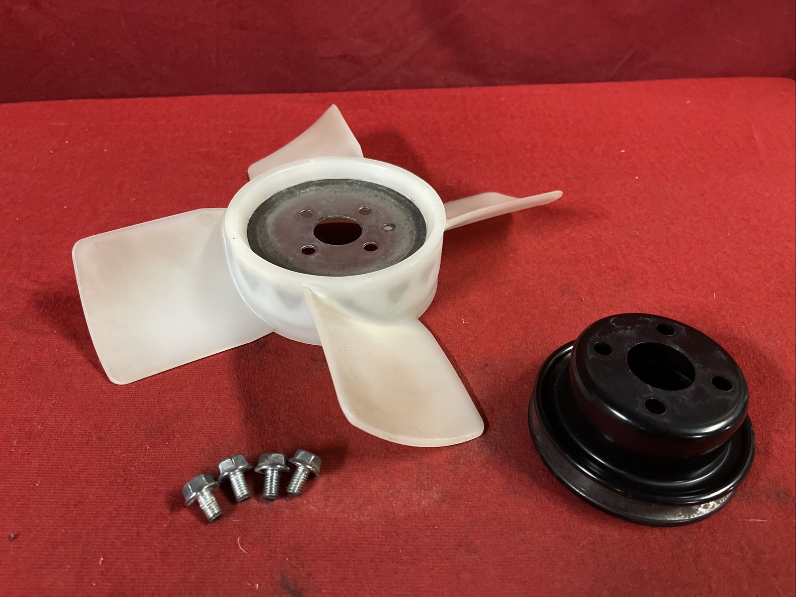 Kubota RTV 900 D902 Diesel Engine Cooling Fan Pulley Hardware OEM ...