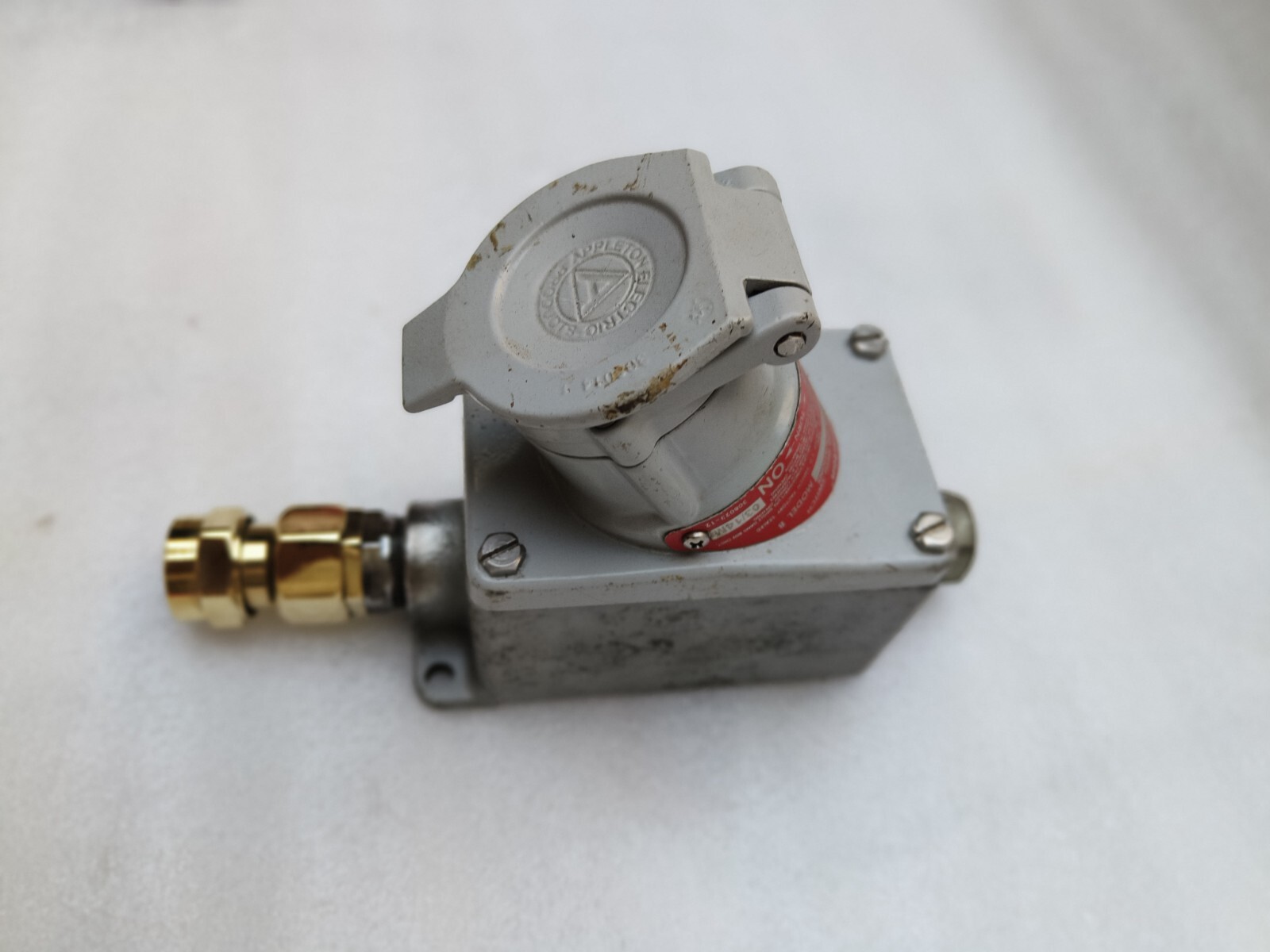 Appleton EFSR2023 RECEPTACLE INTERLOCKED WITH SWITCH FOR HAZARDIOUS ...