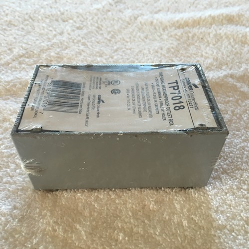 Cooper Crouse-Hinds TP7018 One Gang Weatherproof Outlet Box, Cast ...