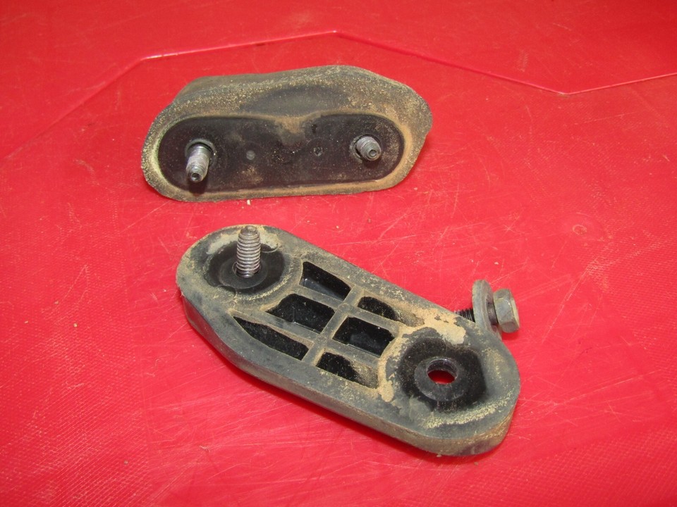 1998-2003 Toyota Sienna OEM rear hatch passenger side rubber bumper ...