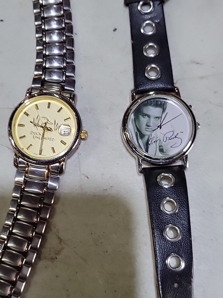 Vintage Lot 20 Novelty Watches Santa Elvis Bugs Bunny Ducks Unlimited ...