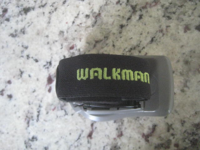 Sony Portable Walkman Sports Armband wrist AM/FM Stereo Radio SRF-M78 ...