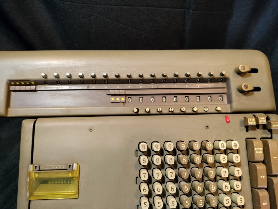 Friden SW 8 Mechanical Calculator, Powers Up, Clear Key Stuck, As Found ...