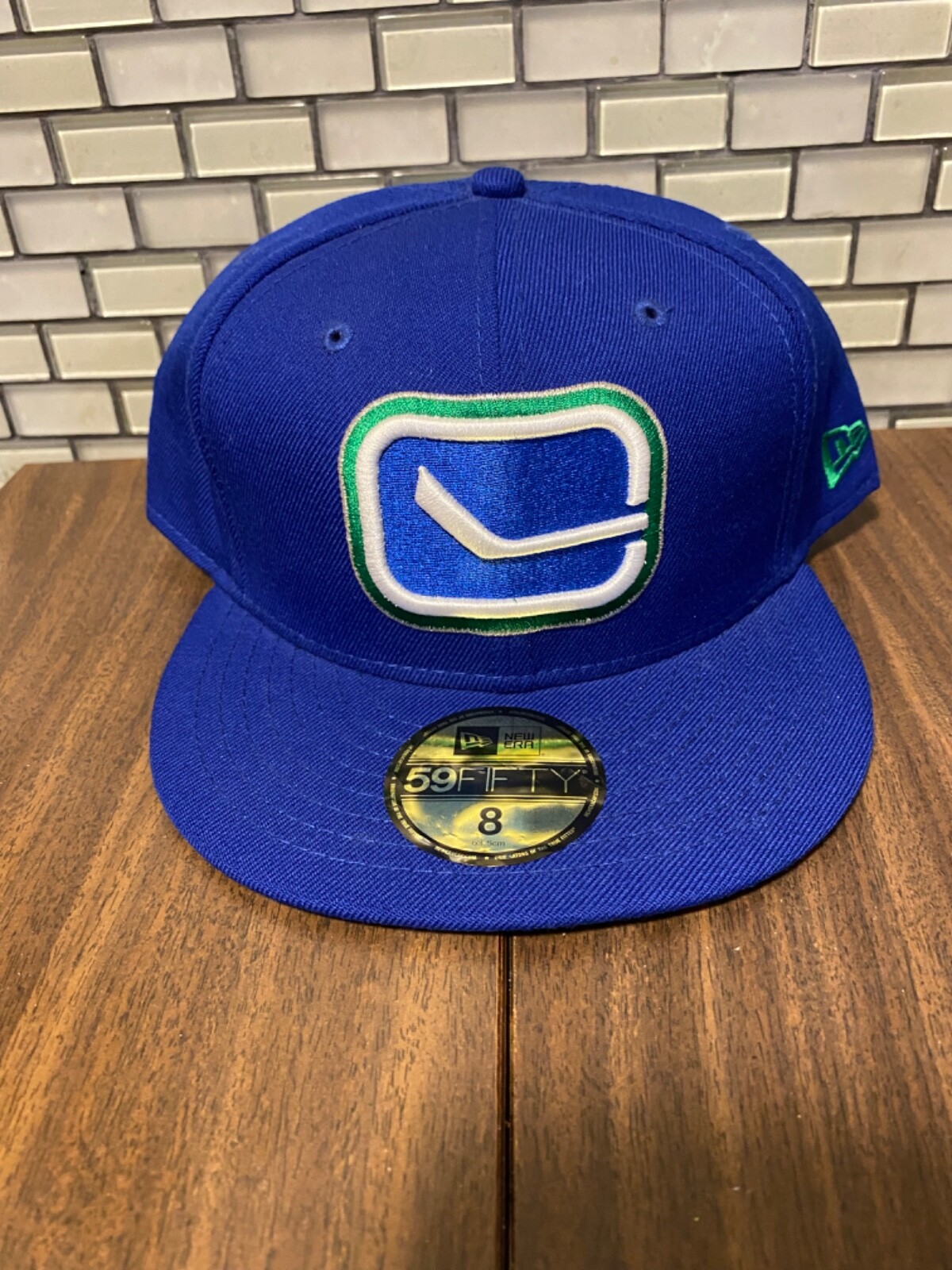BRAND New Era 59Fifty Vancouver Canucks Fitted Hat Cap Size 8 Retro ...