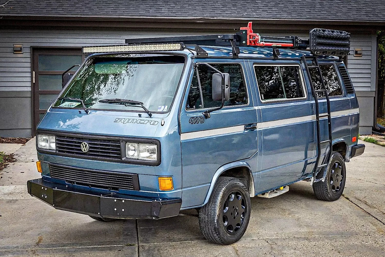 4WD VW Vanagon Is a Self-Contained Overlander