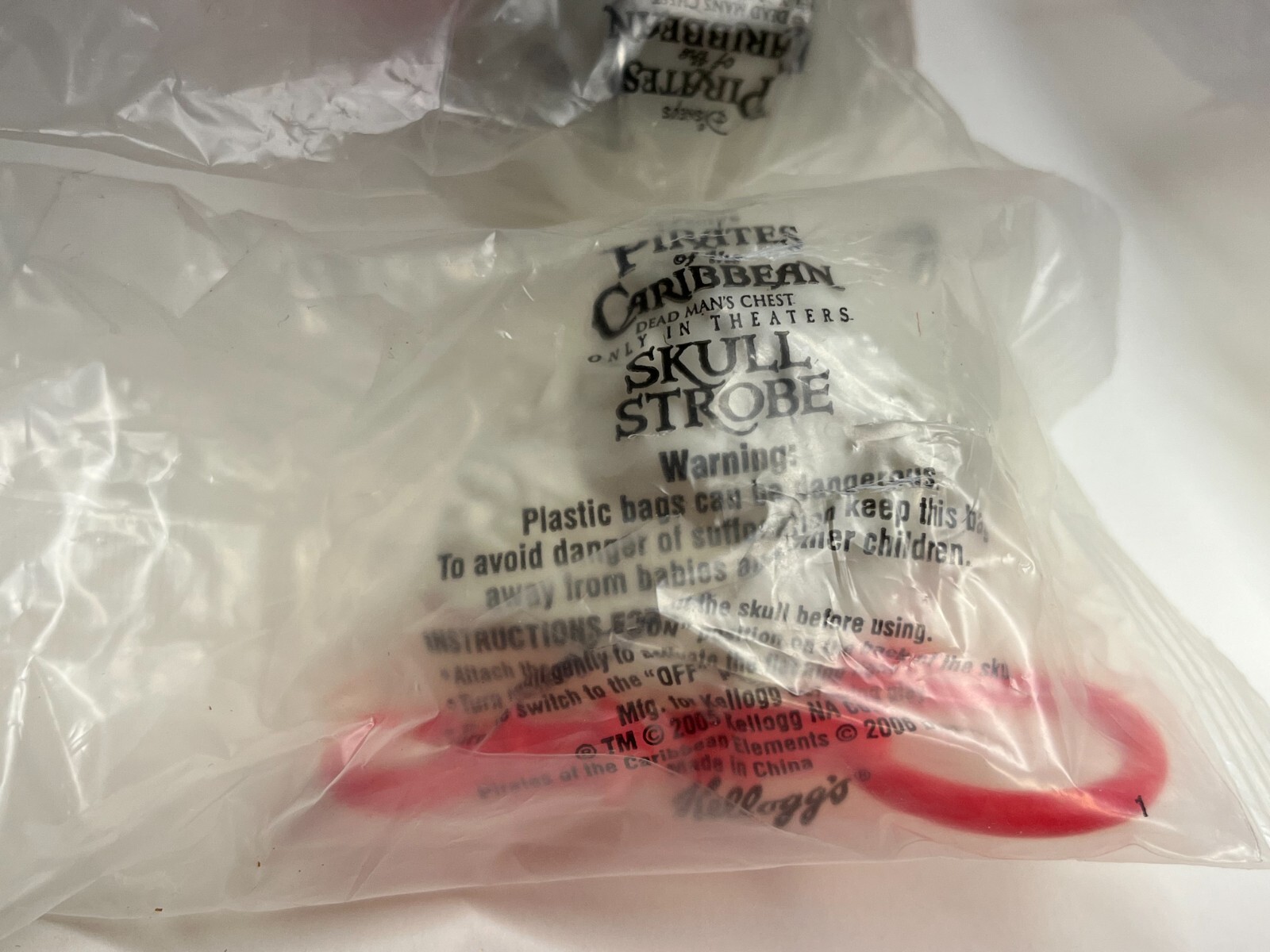 2005 Kellogg's Pirates of the Caribbean Skull Strobe Light Cereal Toy ...