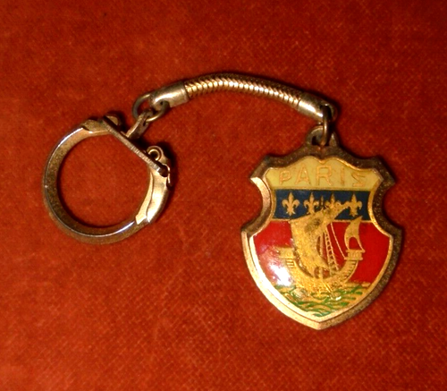 Porte-clés Key ring émaillé Blason aux armes de PARIS - Souvenir - TOUR ...