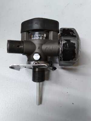 Scott Scba Cylinder Valve Assembly P/n 804722-01 | eBay
