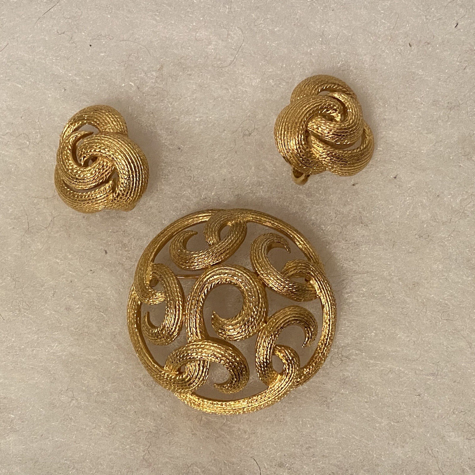 CROWN TRIFARI Demi Parure Set Brooch & Clip Earrings … - Gem