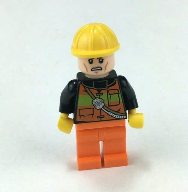 LEGO Construction Worker Carpenter Handyman Minifigure Town City TWN210 ...