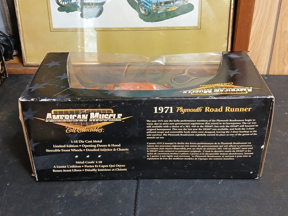 Ertl American Muscle Elite 1:18 1971 Plymouth Road Runner CHASE, Tor ...