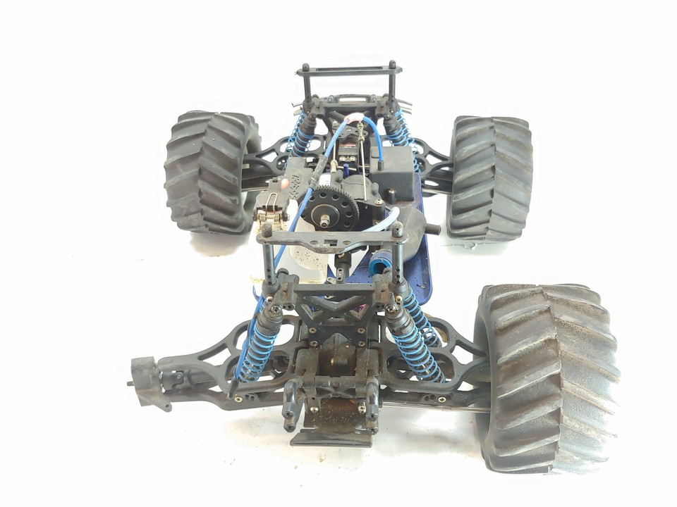 Traxxas T-Maxx Nitro Monster Truck Roller Slider Chassis Vintage Model ...