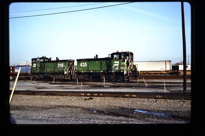 Railroad Slide - Burlington Northern #435 #316 Switcher Locomotives ...