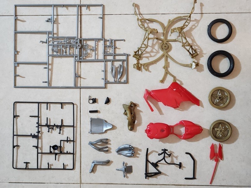 Rare 1/9 Revell MV AGUSTA F4 - 750 motorcycle plastic model kit – Parts ...