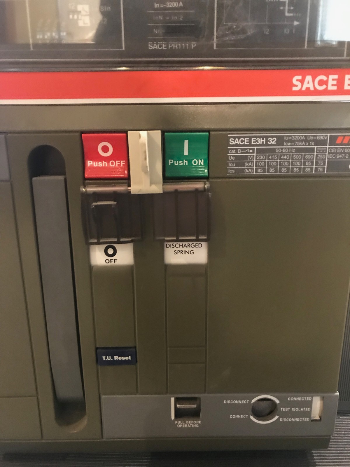 3,200 Amp ABB Circuit Breaker w/ Draw Out Breaker Cradle | SACE E3H 32 ...