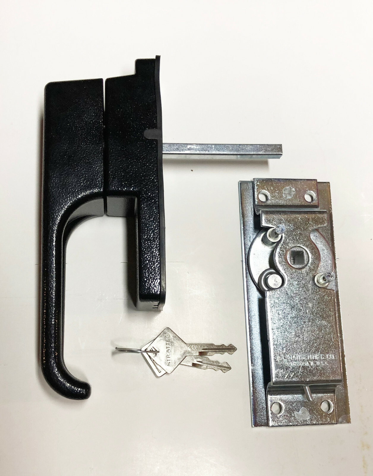 Supreme Body Handle & Latch Set Hansen 3 1/4" x 5/16" shaft Two Keys ...