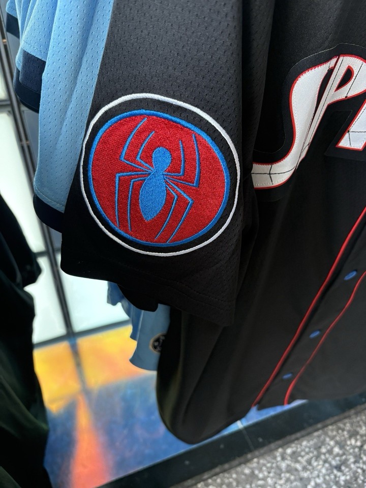 2025 Disney Parks Marvel Spiderman Baseball Jersey L XL NEW | eBay