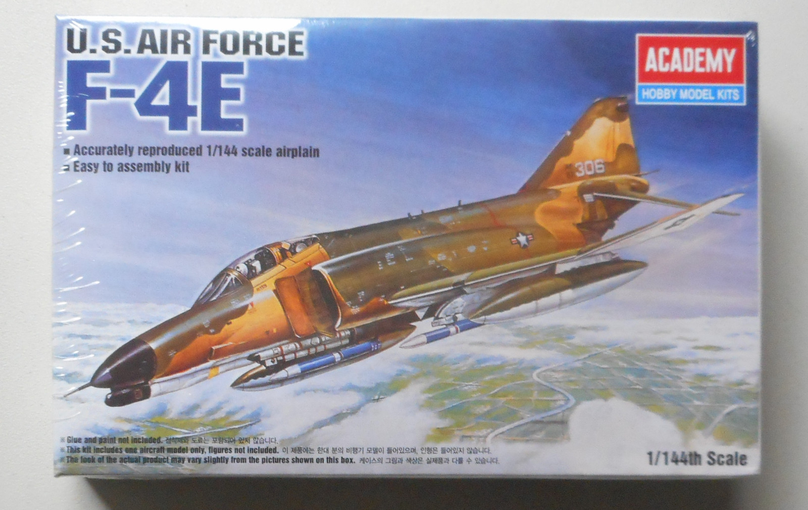 US AIR FORCE F-4E Jet Aircraft Plastic 1:144 Scale Academy Model Kit | eBay