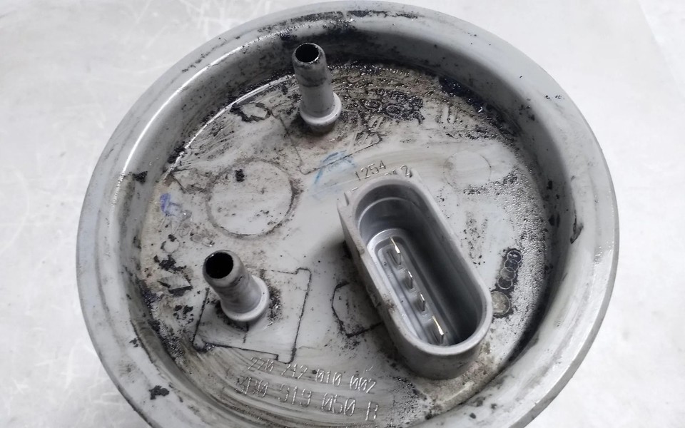 VW PASSAT Variant B5 3B6 Fuel Tank Pump 220212010002 1.90 Diesel 96kw ...