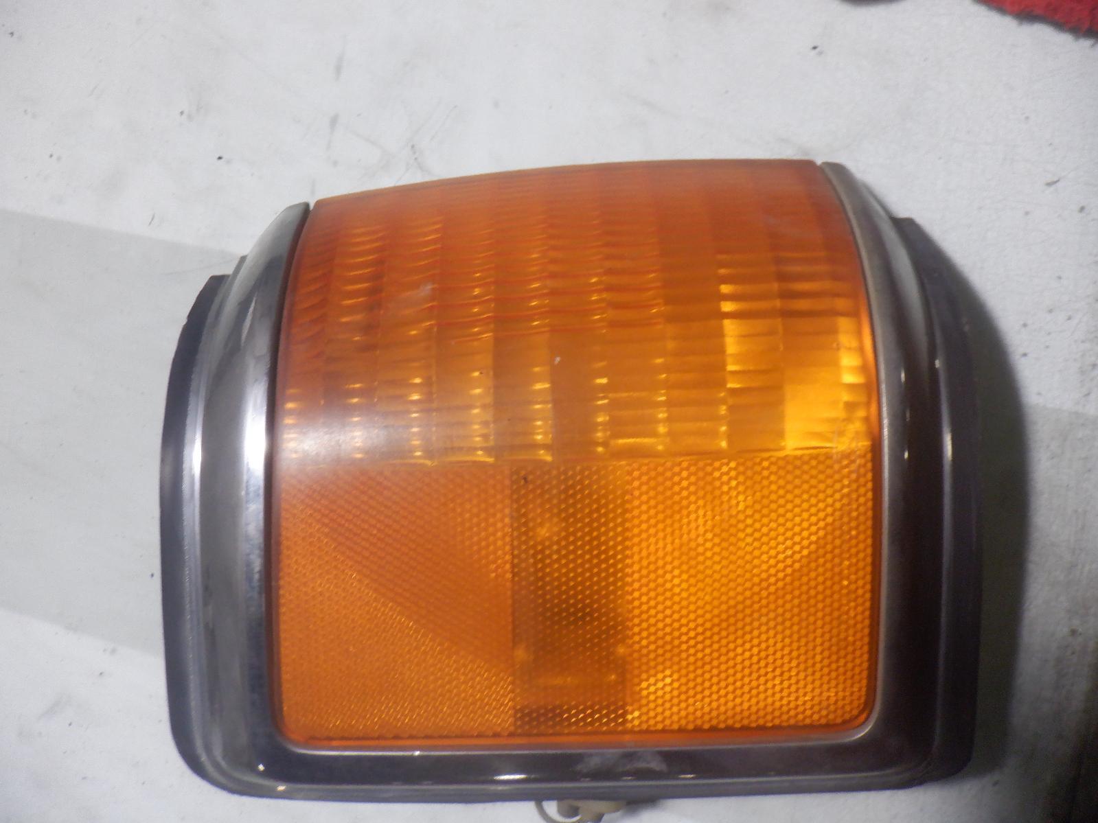 87 Ford F150 Pickup Lampe Avant Droite EBay 87-ford-f150-pickup-lampe-avant-droite-ebay