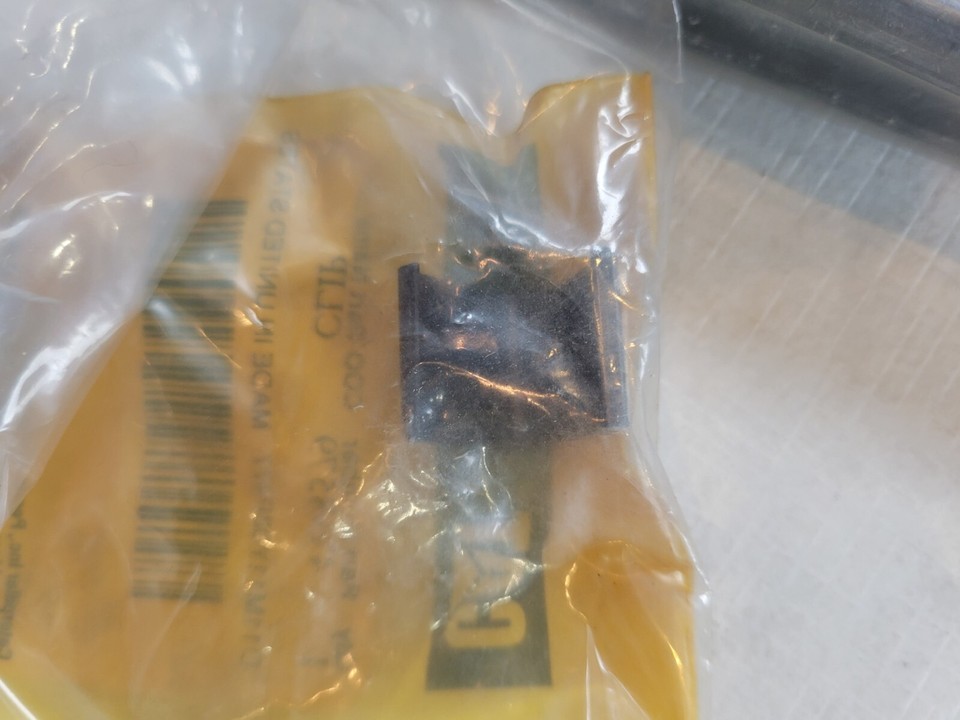 Cat CATERPILLAR Clip 4V-8579 | eBay