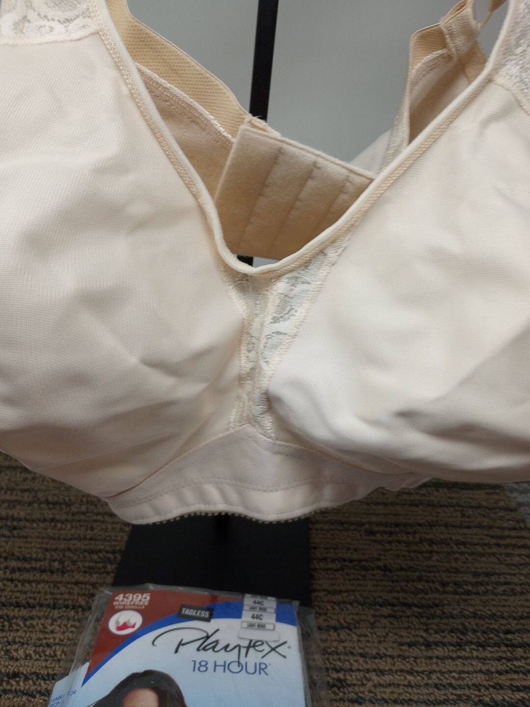 Playtex Women's 18 Hour 44C All-Around Smoothing Wireless Bra 4395 ...