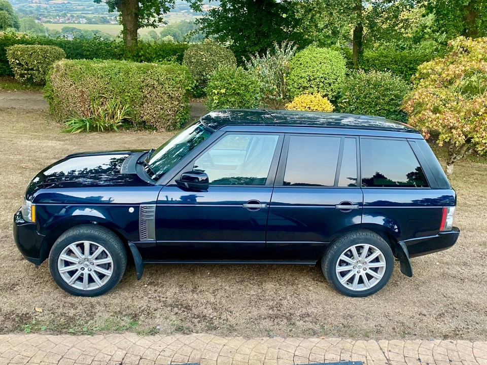 2012 Range Rover Vogue 4.4TD SE rear entertainment V8 L322 Blue 360 ...