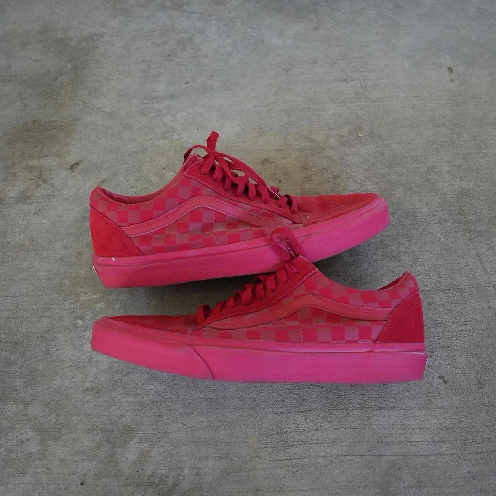 All red vans skate shoes - Gem