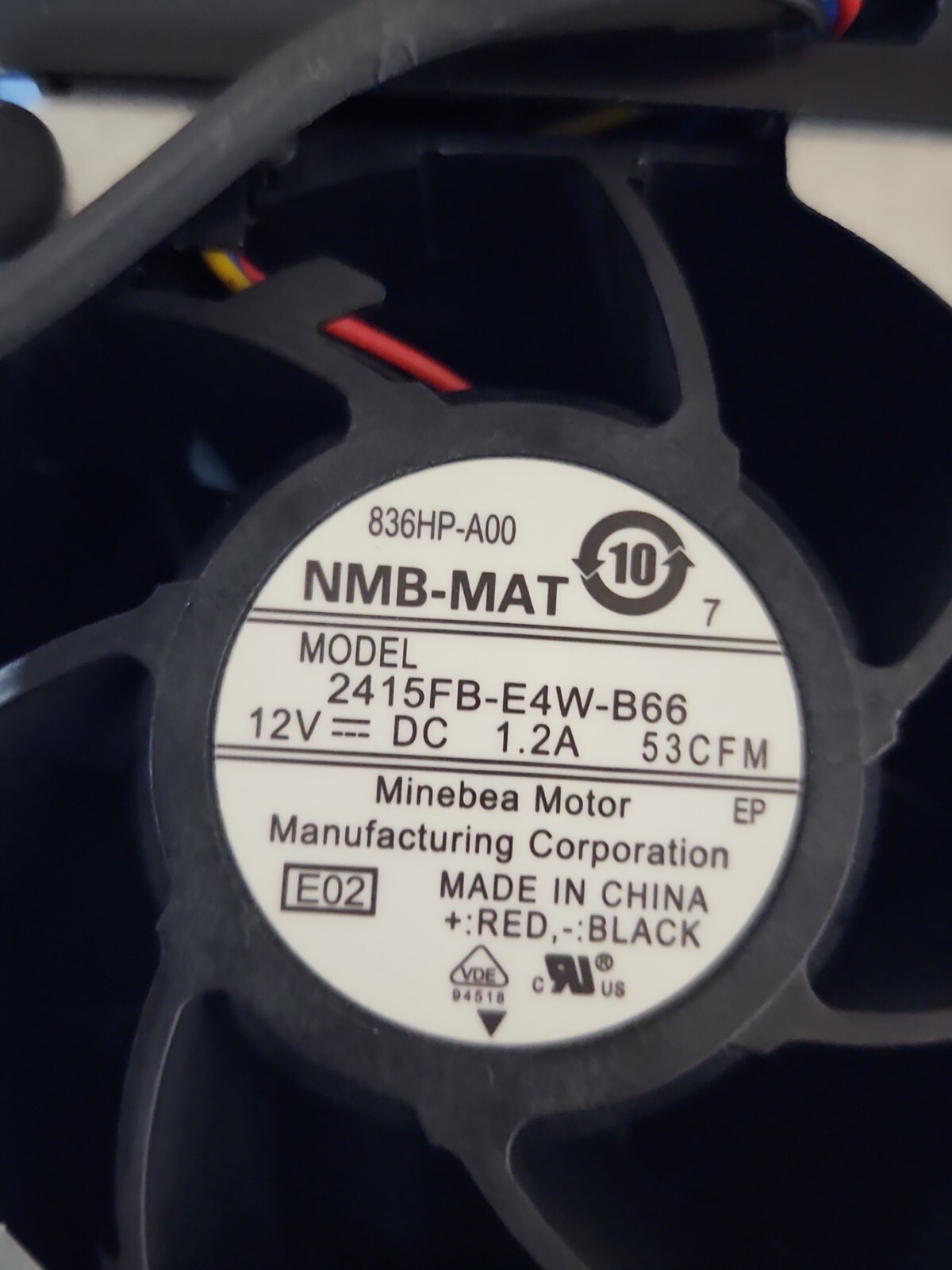 Dell 2415fb-e4w-b66 Nmb-mat System Fan for POWEREDGE R520 for sale ...