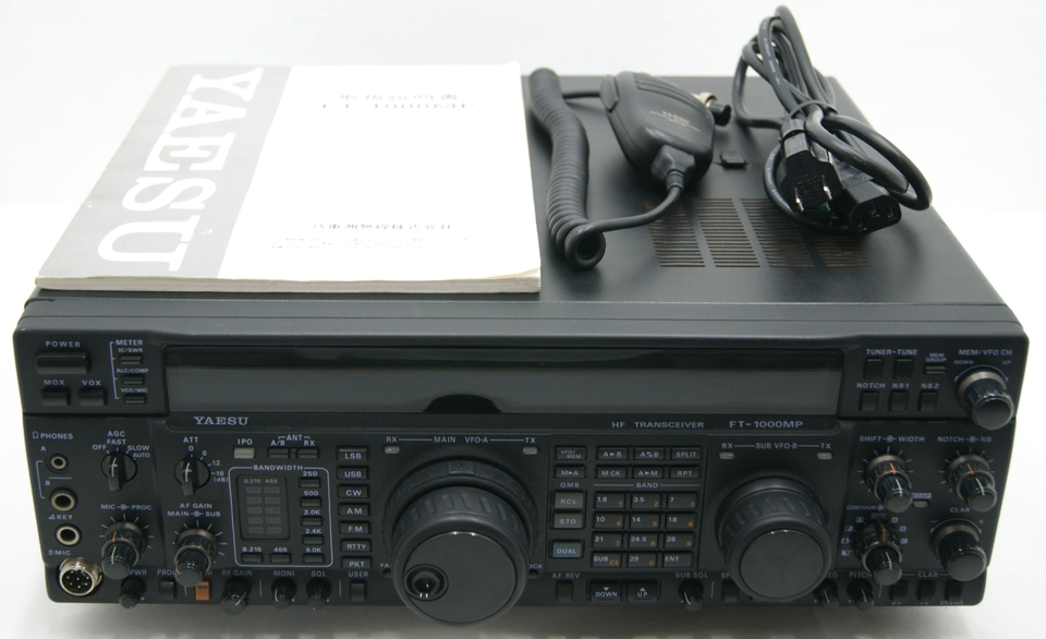 YAESU FT-1000MP All Mode Transceiver 100W + MH-31 + 3 Filters Good Cond ...
